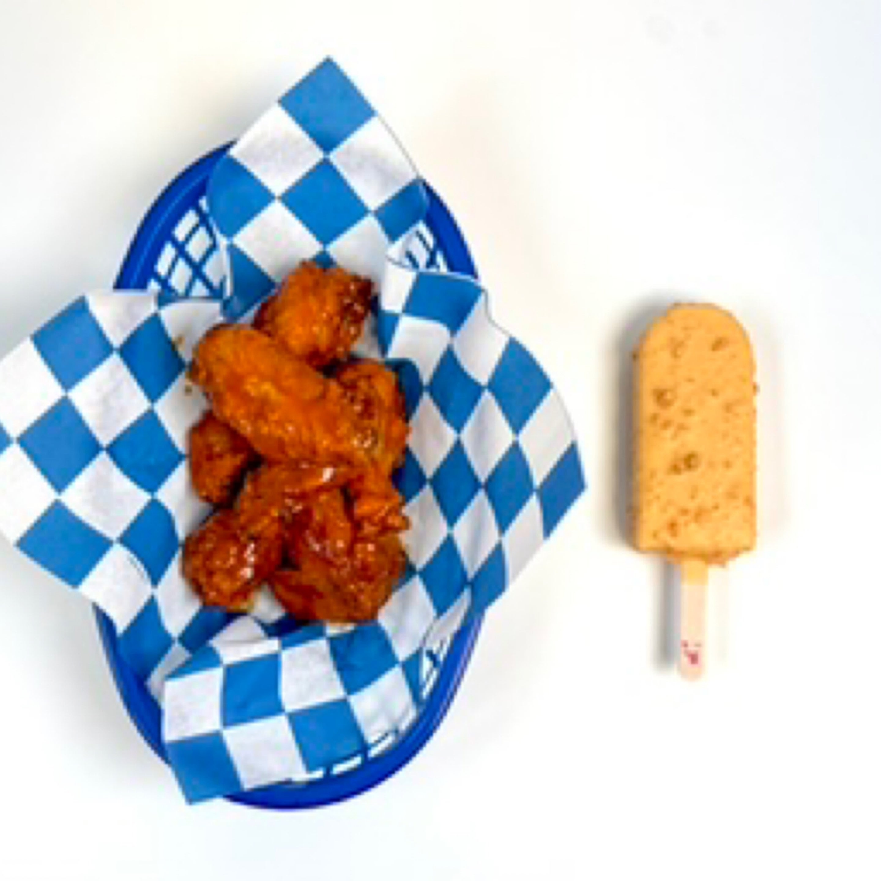 Hot Wing | Pretty Cool Logan Square